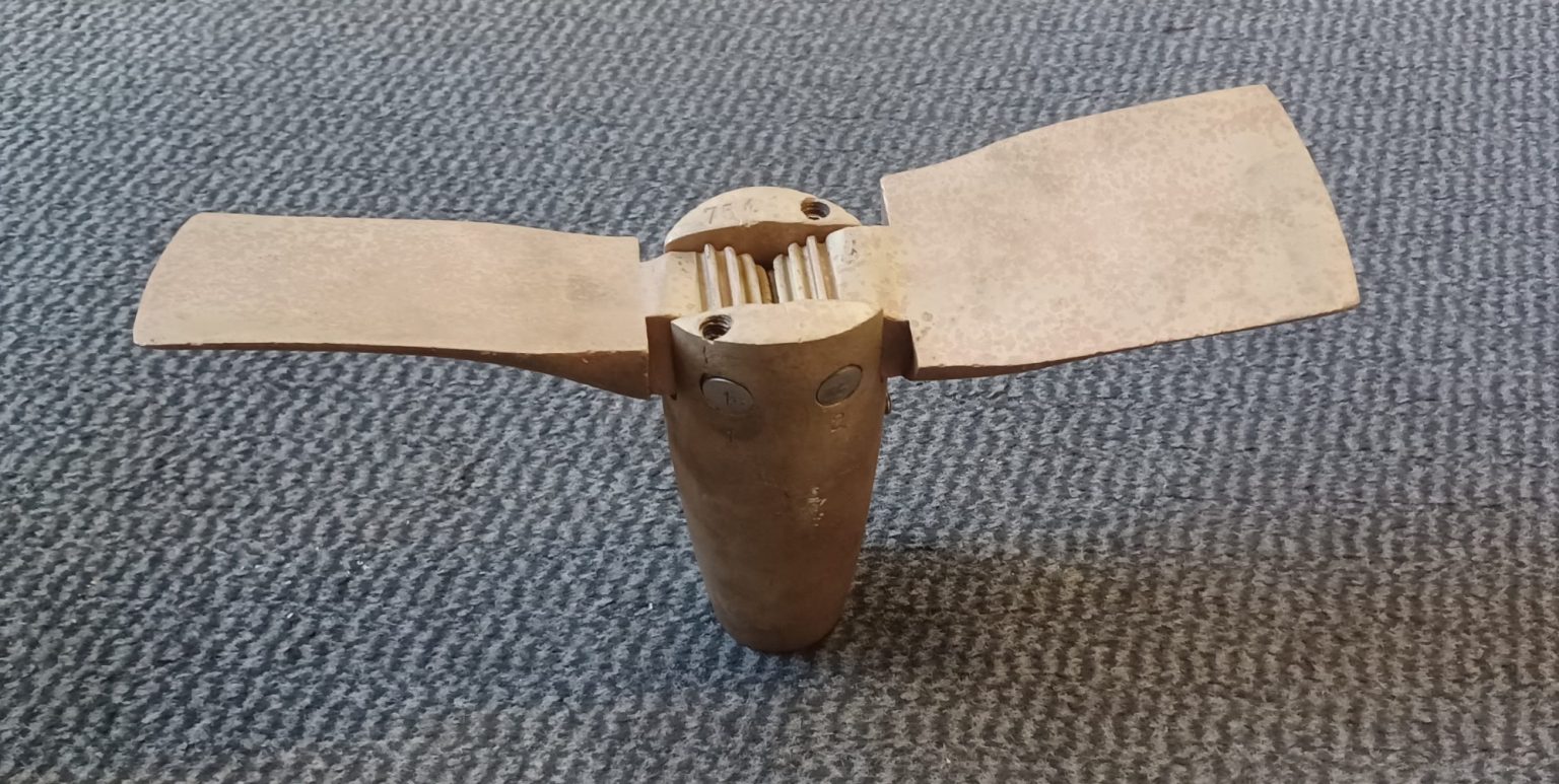 Foldepropel 2bl 11 5 X 8 R Rudes Propeller